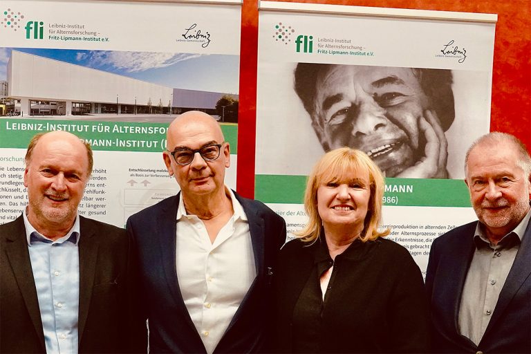 Große Ehrung in Jena! Gast-Redner im Leibniz-Institut für ...